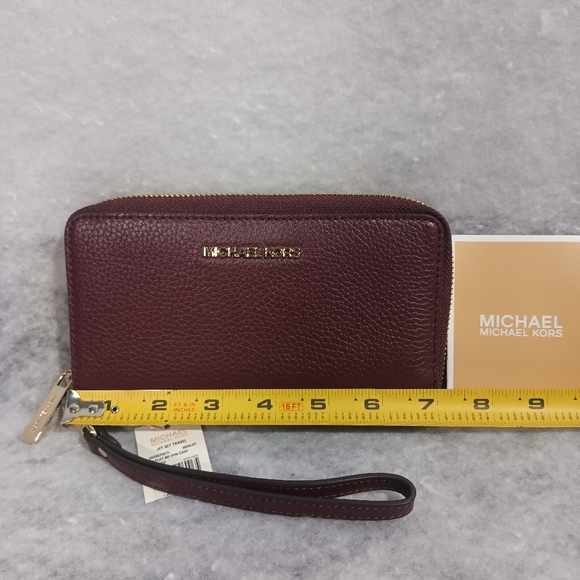 Michael Kors | Bags | Nwt Michael Kors Phone Casewallet | Poshmark